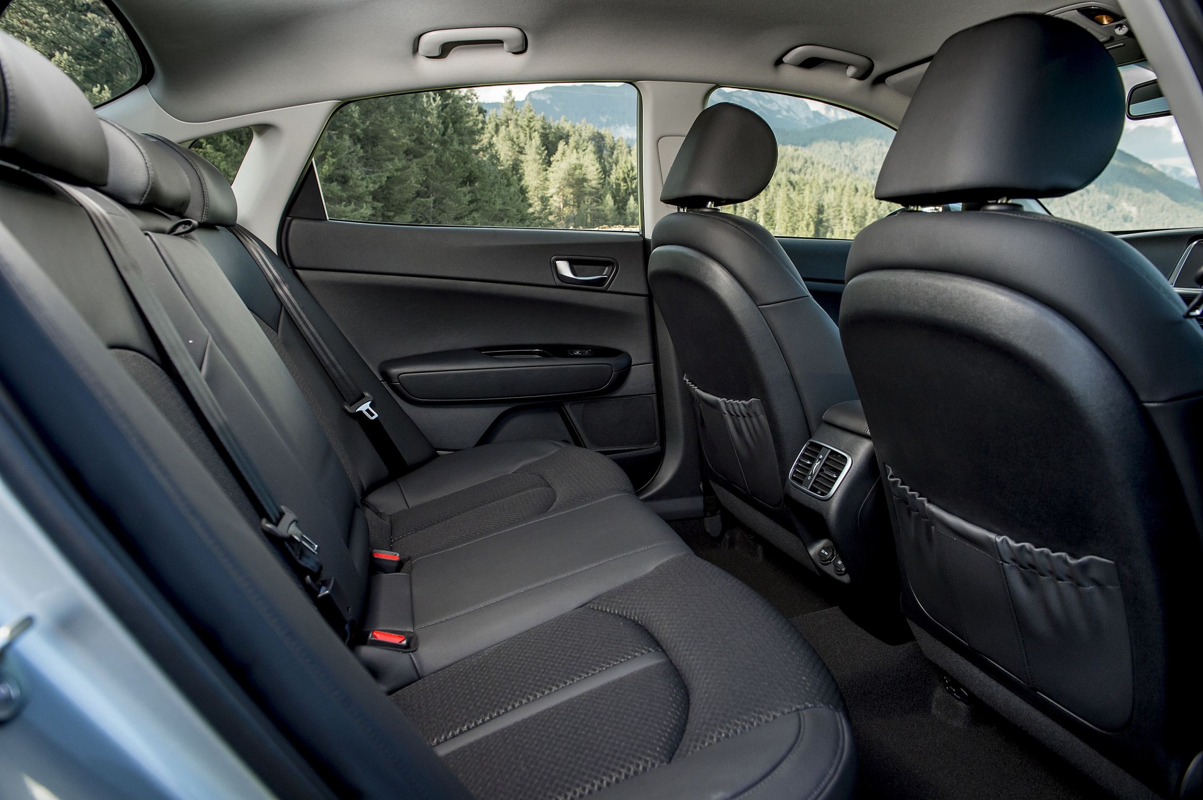 Kia Optima PHEV Hybrid Saloon Road Test – plus news on crucial changes ...