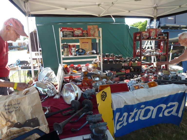 Beaulieu Spring Autojumble 2025 – Sunshine, classics and components ...