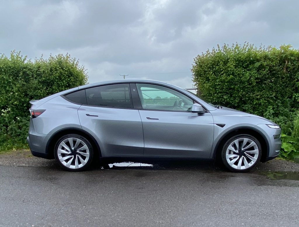 Tesla Model Y My25 FD dual motor – First Impressions – Wheels Alive